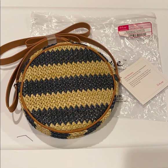 thirty-one | Bags | Retired Print And Style Roundabout Crossbody Nib ...